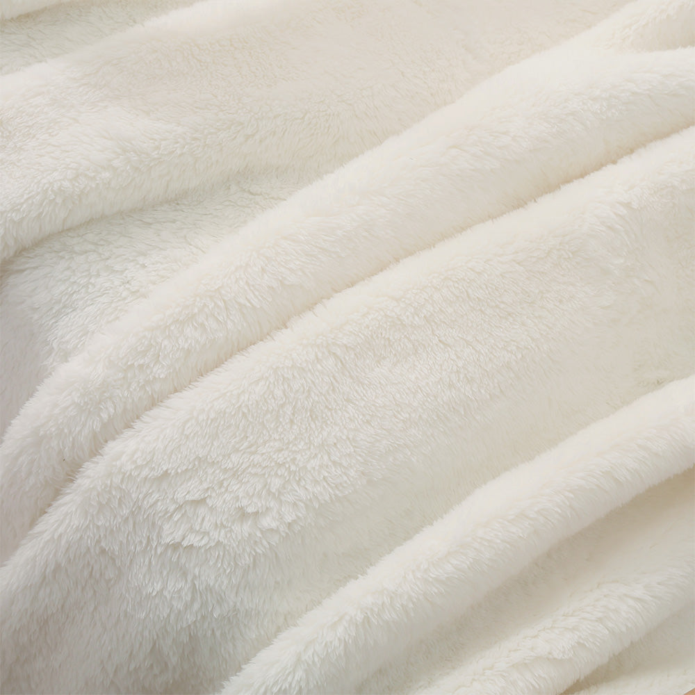Oversized Extra-Fluffy Throw | Throws | Berkshire Blanket – Berkshire ...