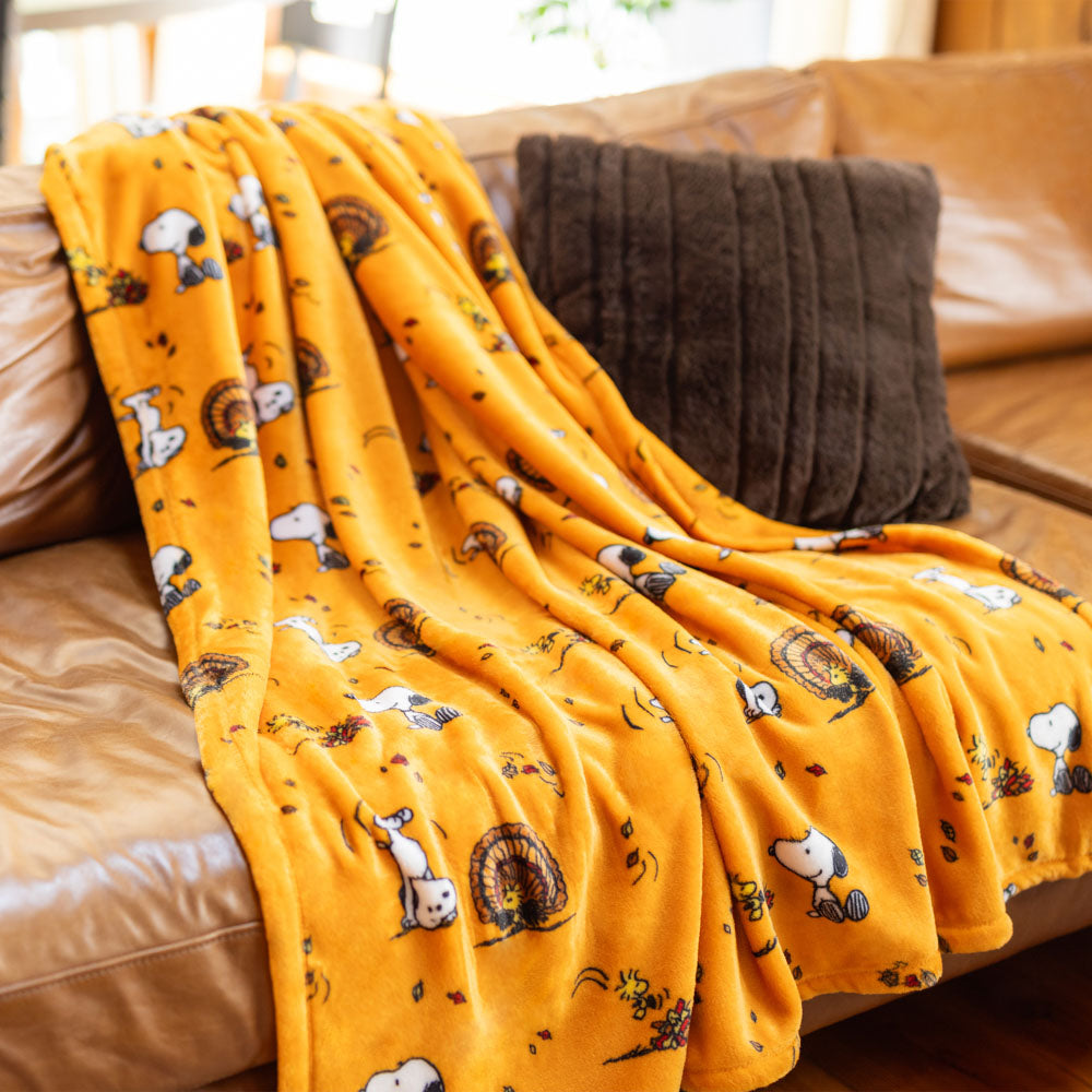 Peanuts VelvetLoft Throw | Throws | Berkshire Blanket and Home Co ...