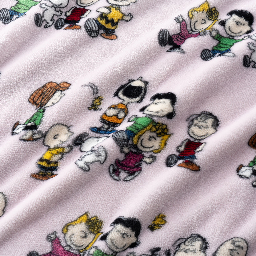Peanuts VelvetLoft Throw | Throws | Berkshire Blanket and Home Co ...