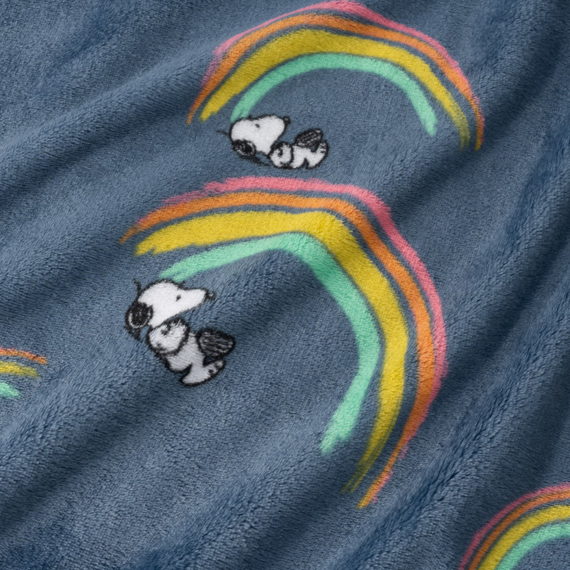 Peanuts VelvetLoft Throw | Throws | Berkshire Blanket and Home Co ...